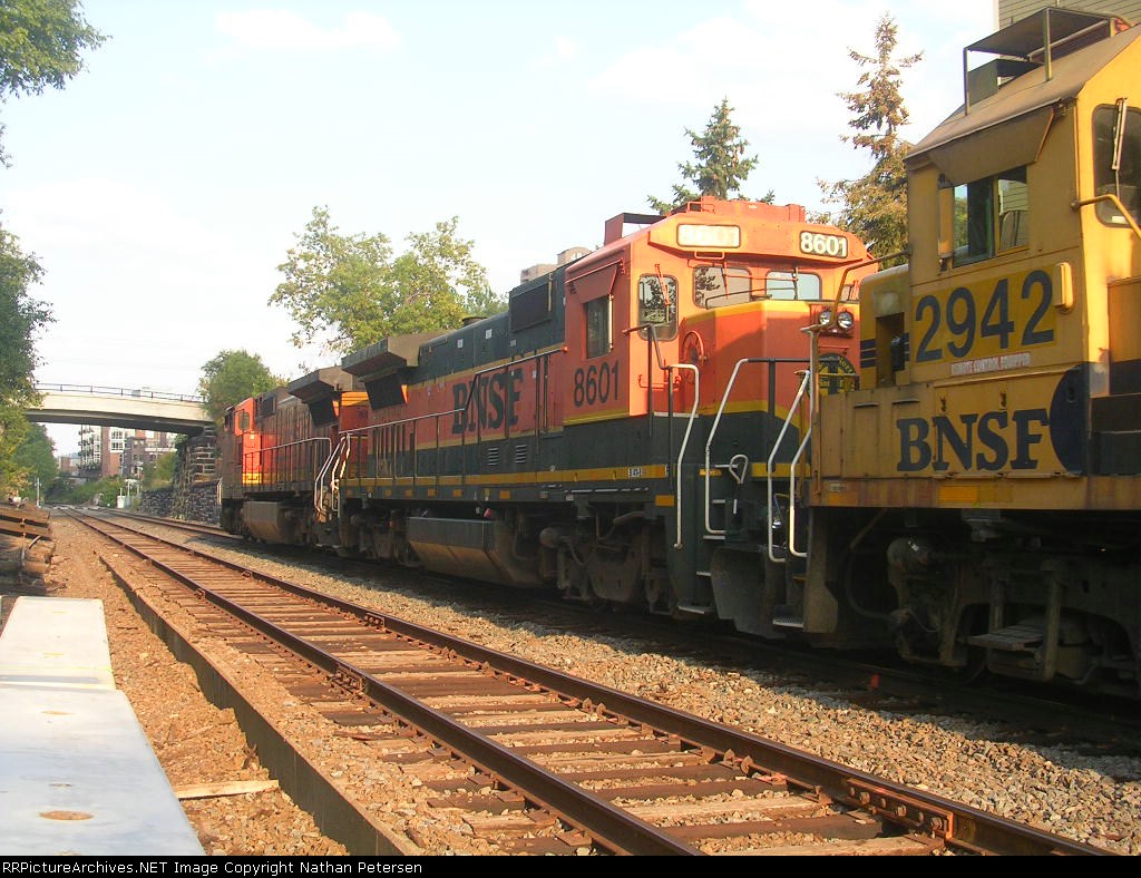 BNSF 8601